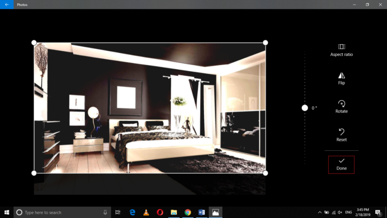 How to Edit Photos to Fit your Display in Windows 10